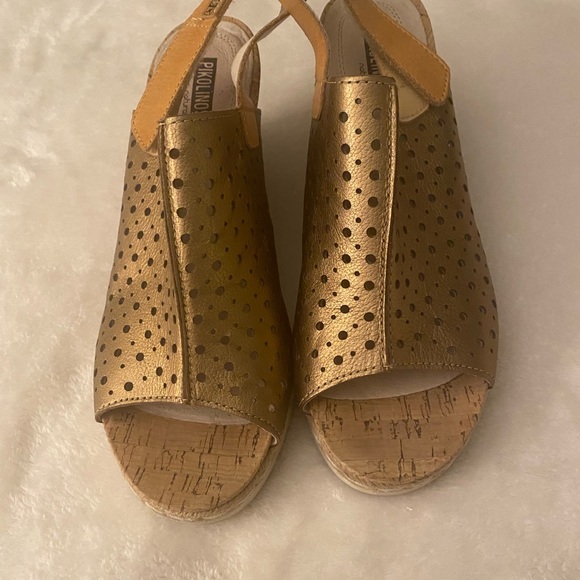 PIKOLINOS | Shoes | Pikolinos Bali Gold Perforated Sling ...